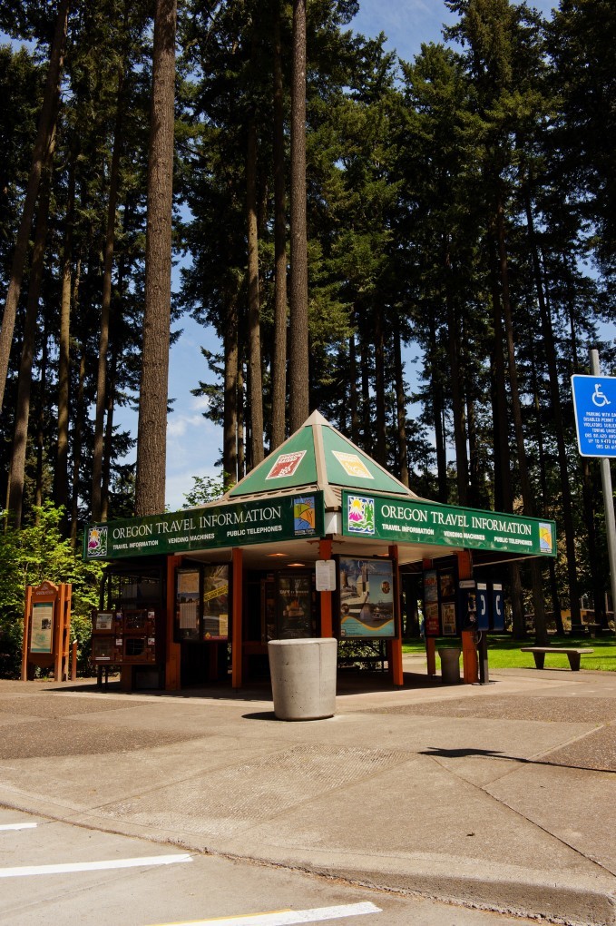 Travel information center at rest area - Oregon Travel Information Council